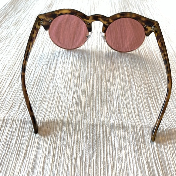 Accessories | Round Gold Tortoise Fashion Sunglasses | Poshmark